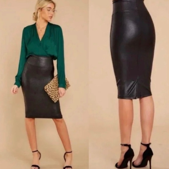 SPANX | Skirts | Spanx Skirt | Poshmark